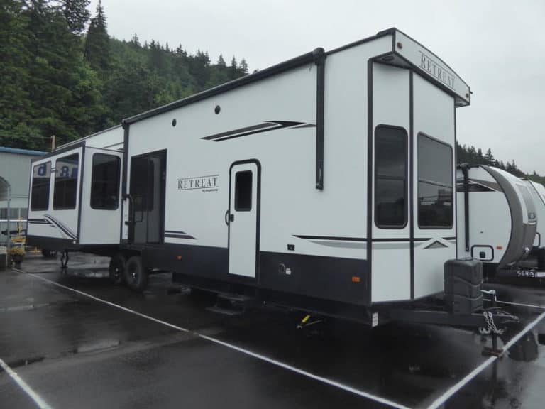 Destination Trailers With Loft | CamperAdvise