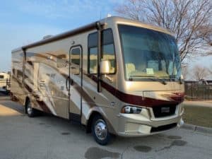 8 Best Class A Motorhome Under 35 Feet (Updated 2022)
